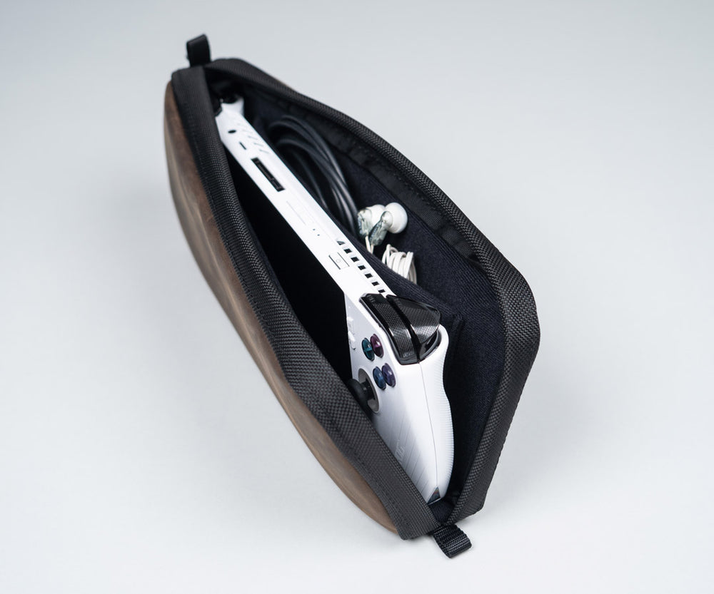 Shop USA-Made Magnetic Gaming Cases | WaterField Designs